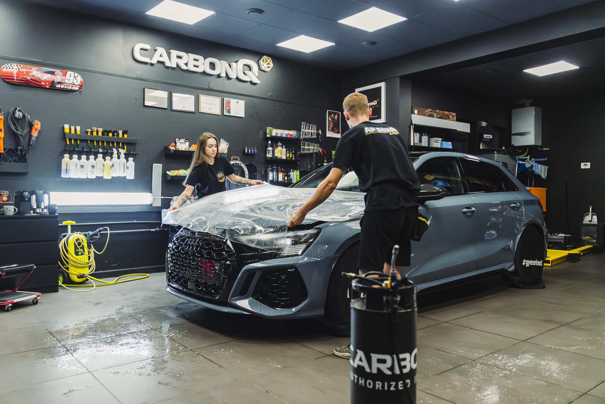 Jak zabezpieczyć nowy samochód - AP Studio